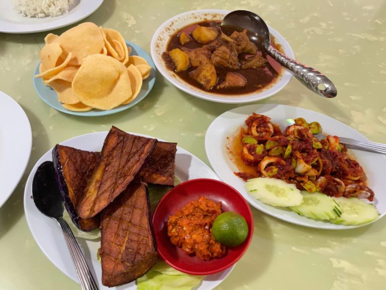 7 tempat makan sedap di Melaka untuk semua jenis pelancong - BASKL