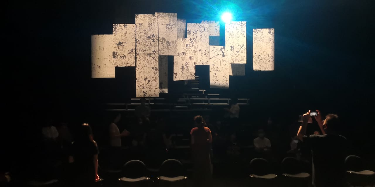 Jameson Yap challenges the rules of Chinese calligraphy for art to flow ...