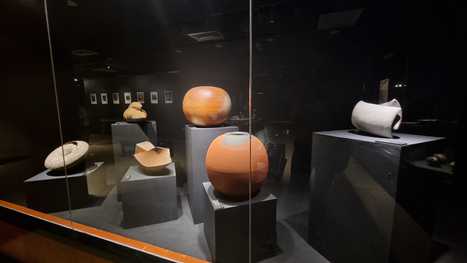 Teknik tembikar berusia 800 tahun dipamerkan di Museum of Asian Arts ...