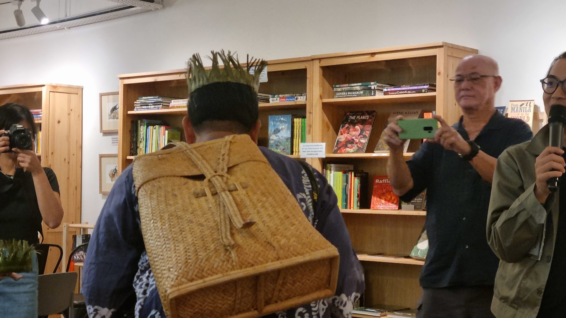 Melihat gaya hidup Jakun melalui lensa Shima Sidek - BASKL